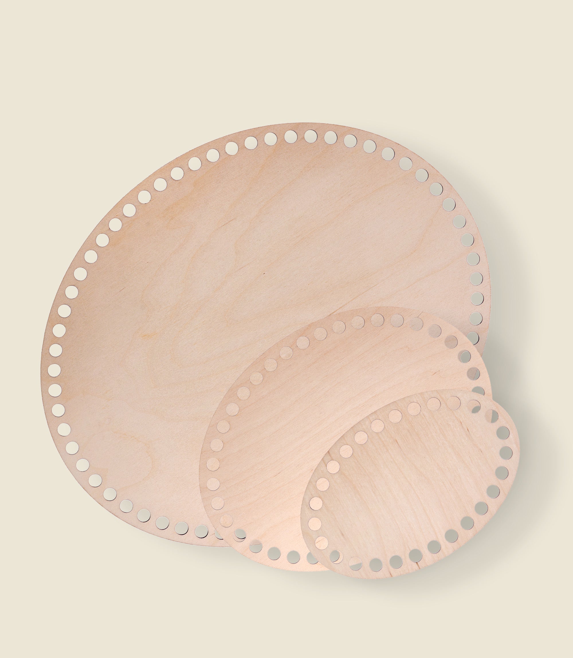 Oval wooden base – Createaholic